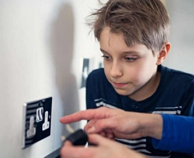 10+ Essential Self-Defense Skills Every Child Should Learn | SNA